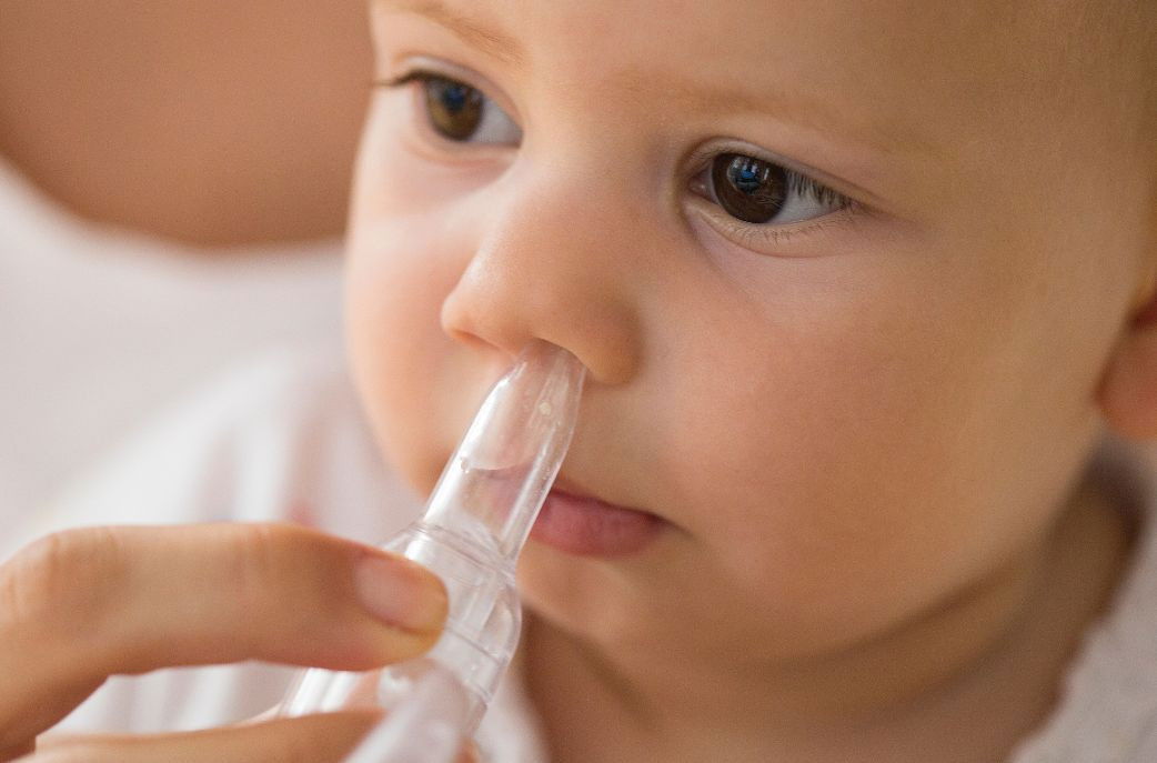 Come pulire il naso ai bambini: guida e consigli utili - Farmaglobo